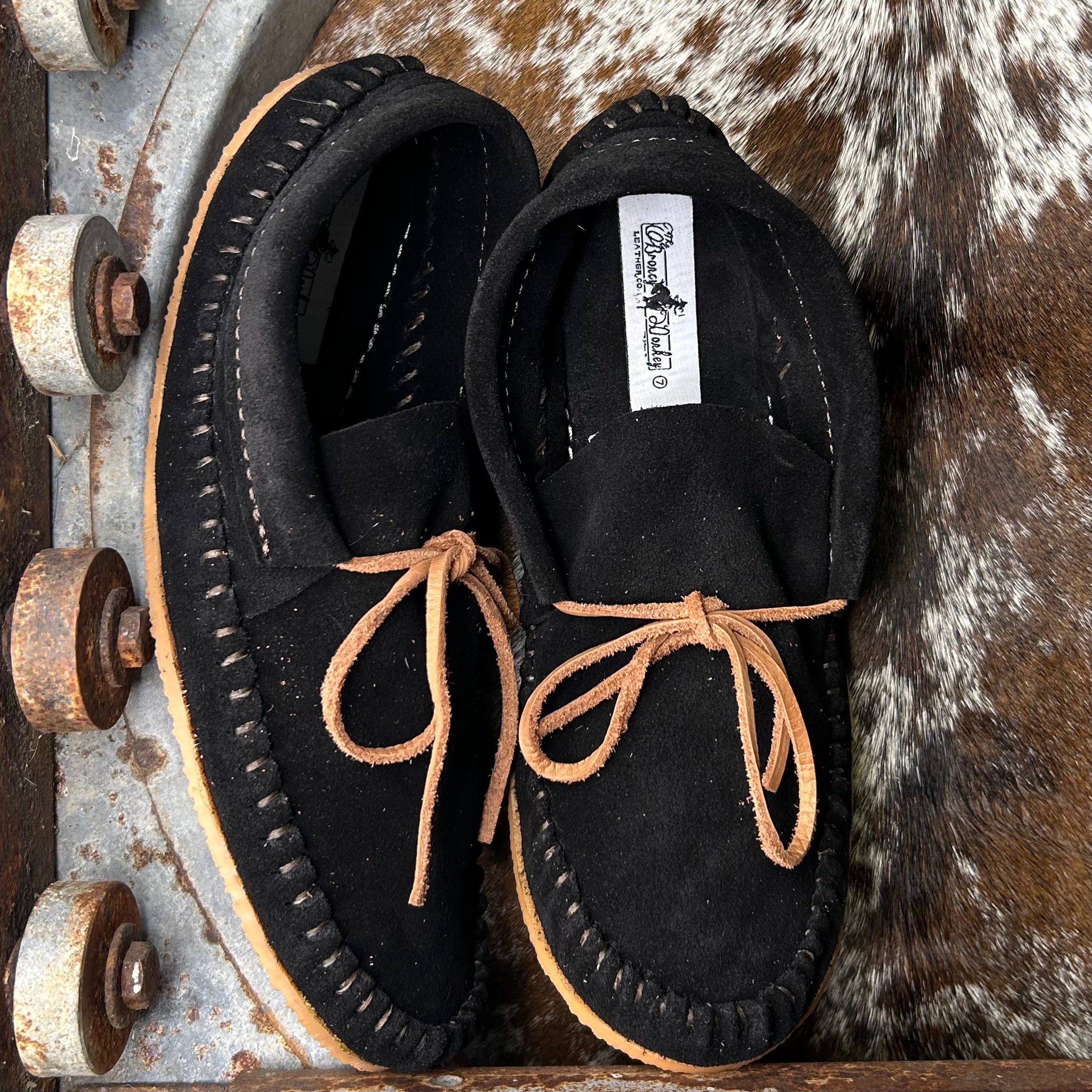 Muleys (Size 7) – Broncy Donkey Leather Co