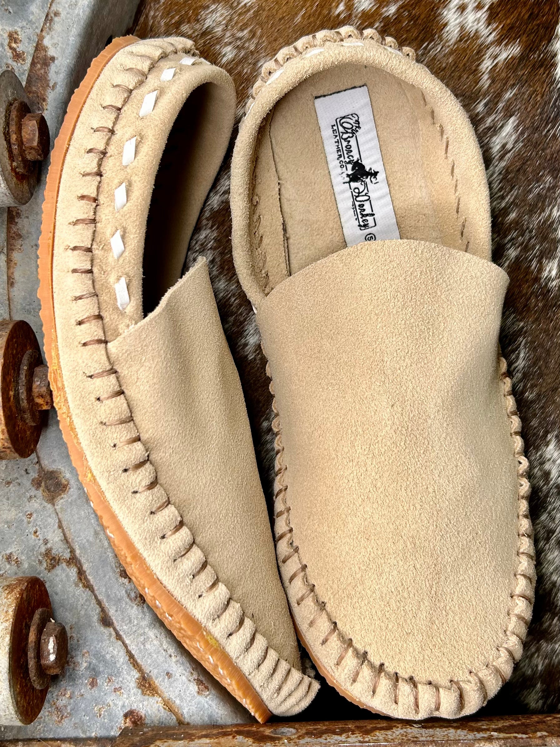 Buckstitch Mules (Size 5) – Broncy Donkey Leather Co