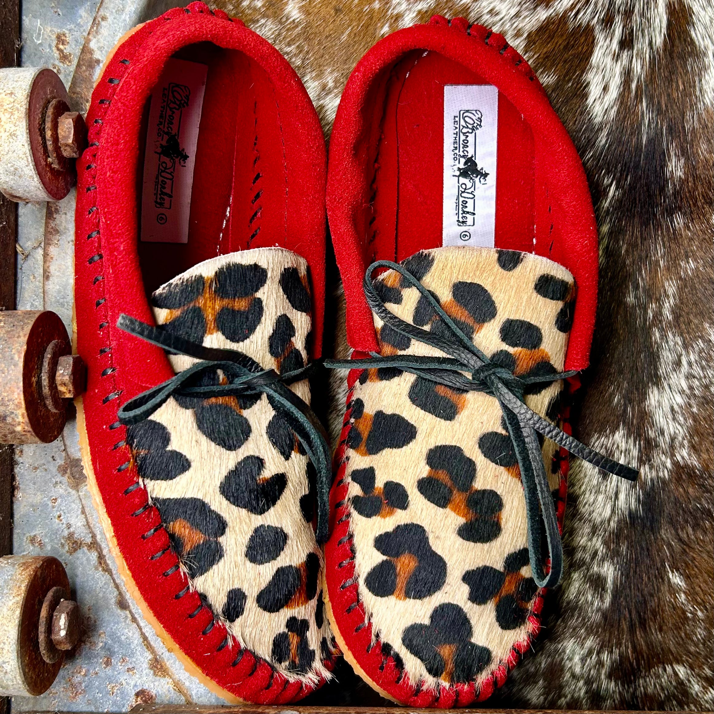 Leopard Muleys (Size 7) – Broncy Donkey Leather Co