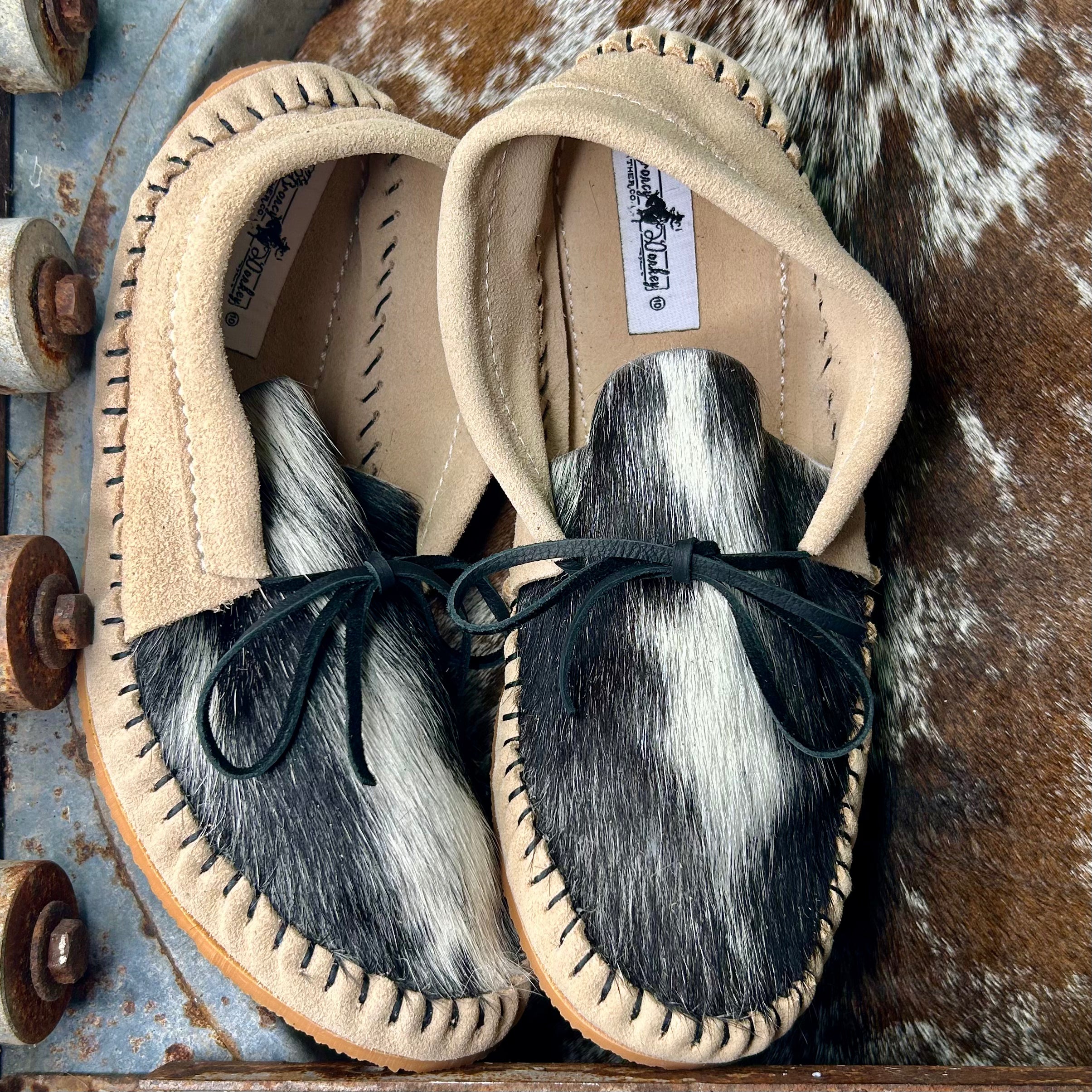 Cowhide Muleys (Size 10) – Broncy Donkey Leather Co